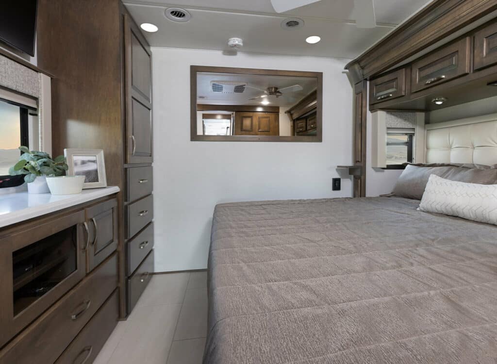 Renegade Verona LE Motorhomes for Sale in Mocksville, NC | Trailers Of ...